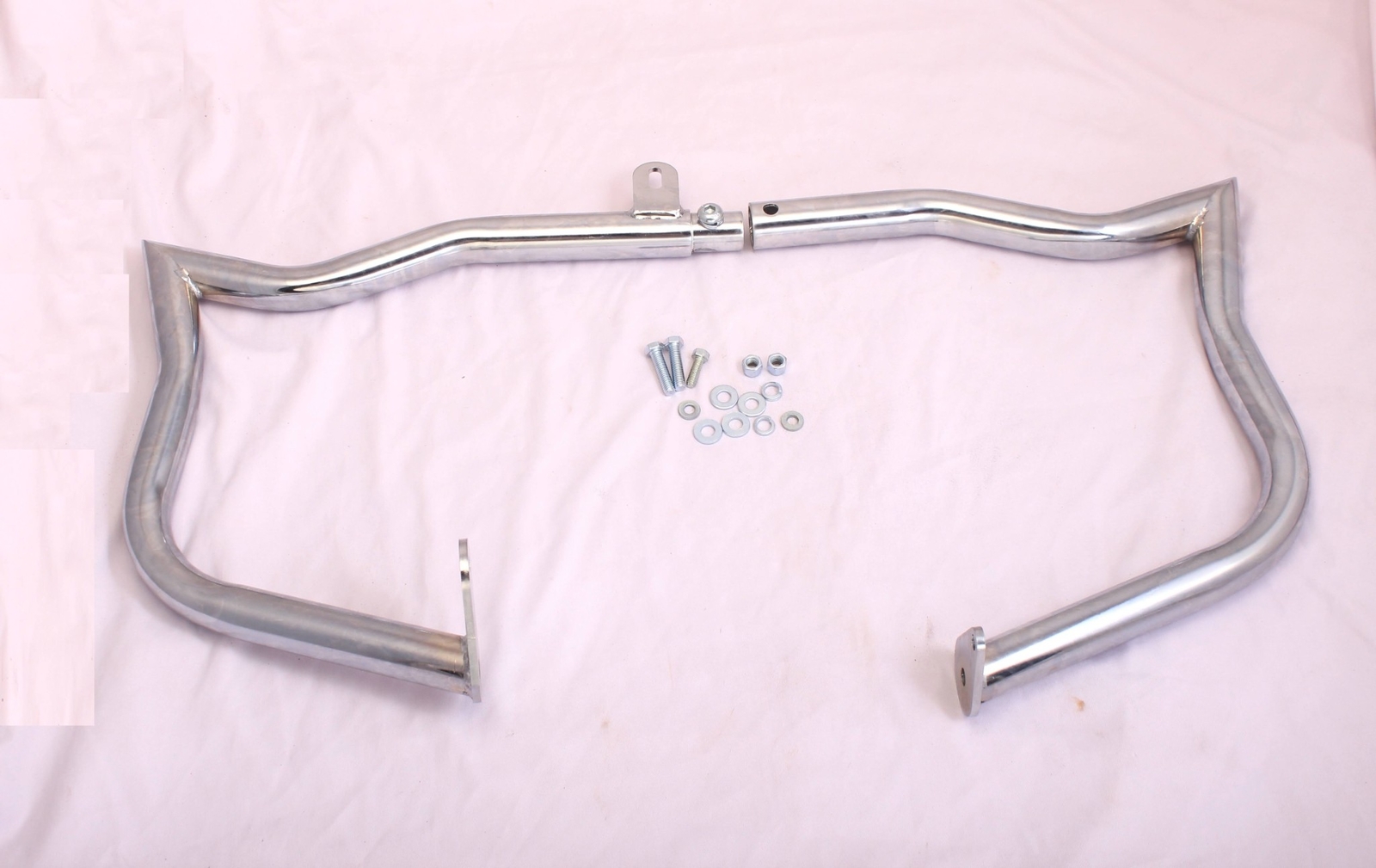 Highway Bars Engine Guard Crash Bar 4 Harley Heritage Softail Fatboy ...