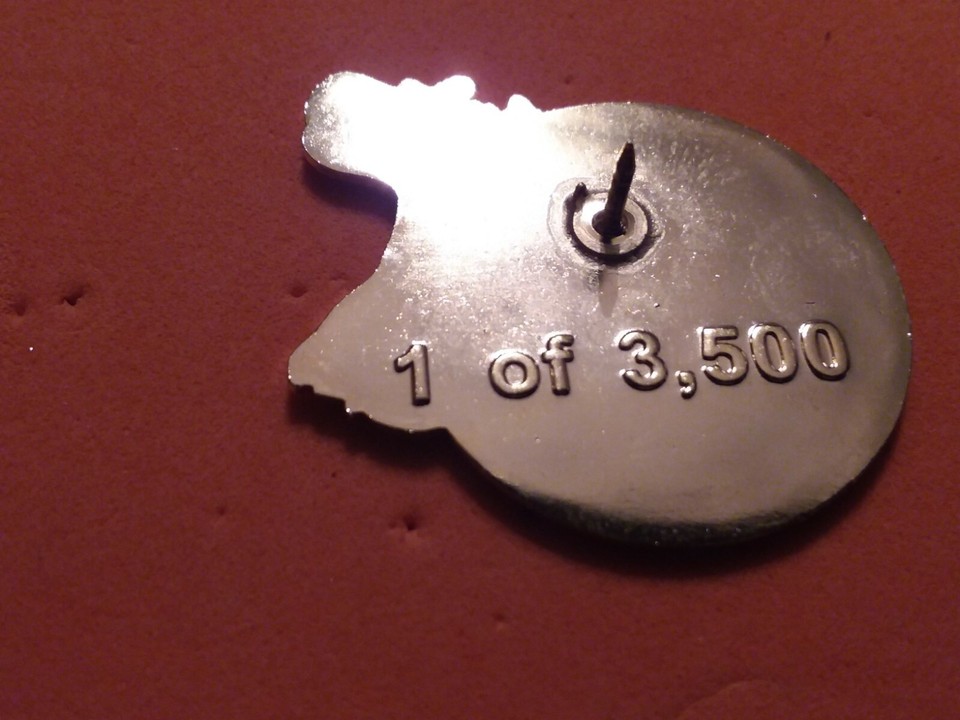 2021 Creamland Cow special shapes HOT AIR BALLOON limited of 3500 PIN S ...