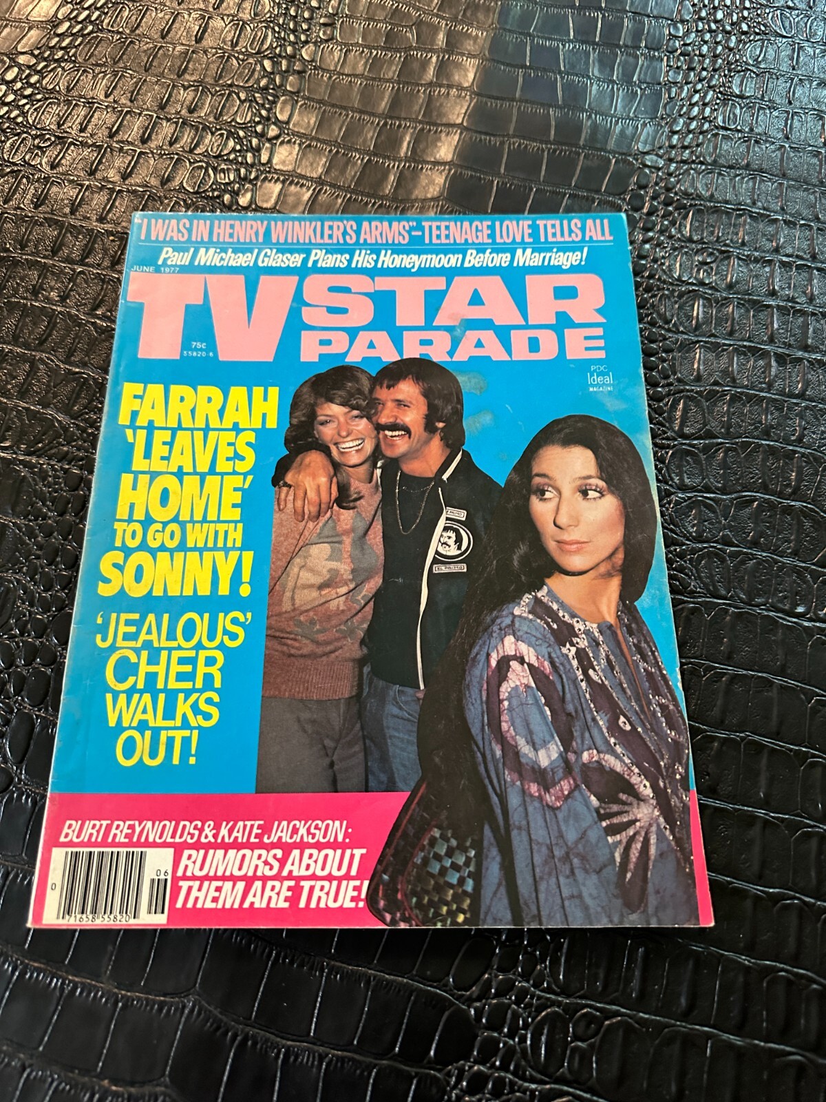 JUNE 1977 TV STAR PARADE movie magazine SONNY CHER and FARRAH FAWCETT ...