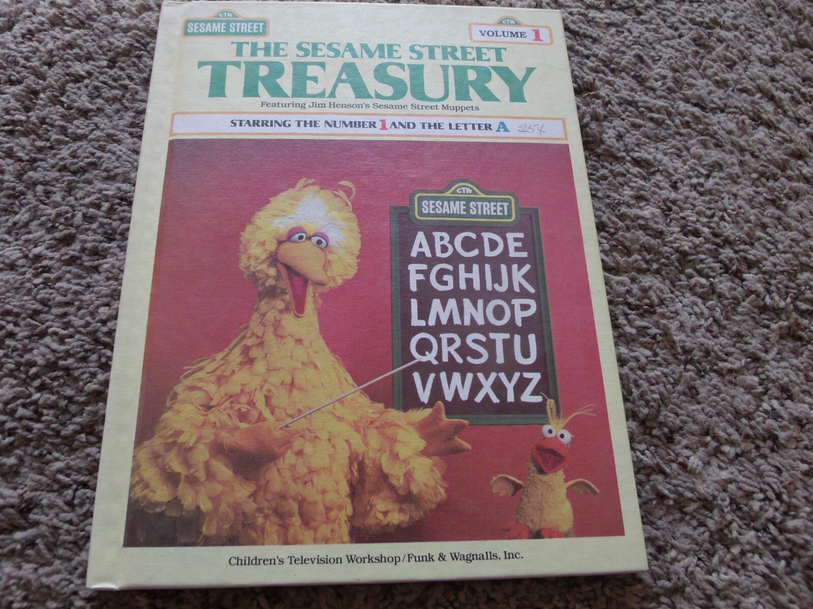 1983 VINTAGE CHILDRENS BOOK SESAME STREET TREASURY VOL 1 NUMBER 1 ...