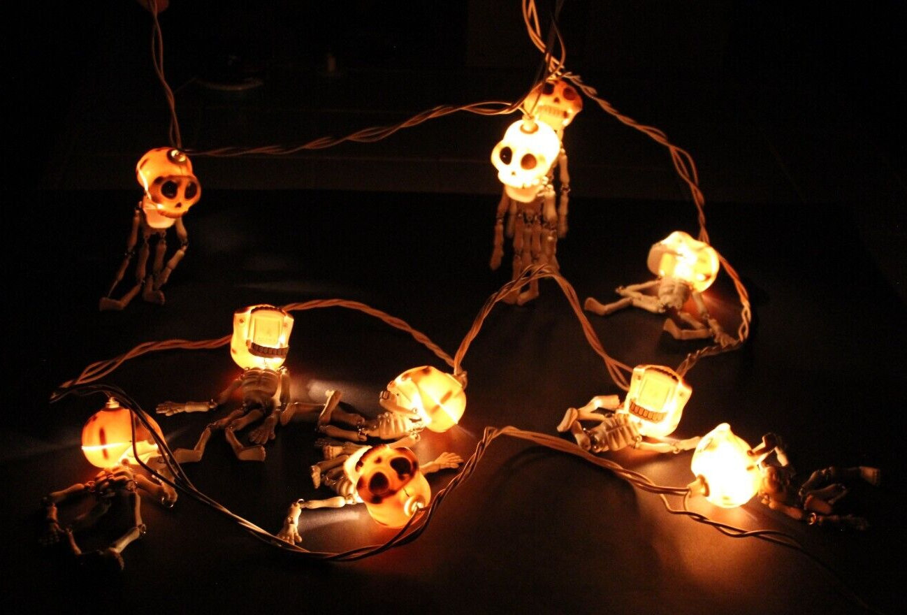 Skeleton String Lights Halloween Plastic Set Of 10 Skeletons 5.5 ...