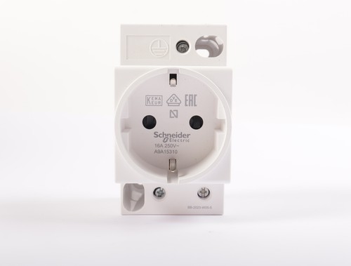 Schneider Electric Steckdose A9A15310 16A 250V -2400342 | eBay