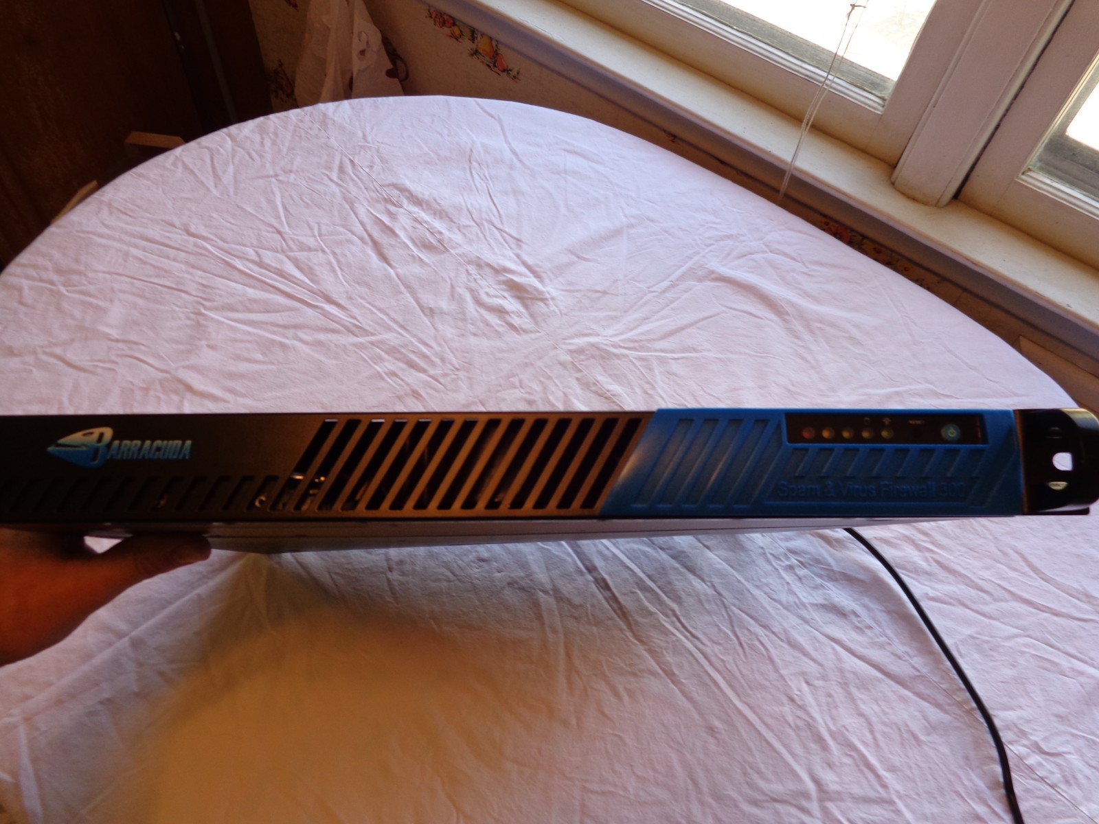 BARRACUDA NETWORKS SPAM & VIRUS FIREWALL 300 BSF300A BNHW001 | eBay