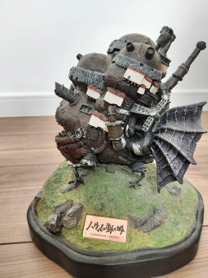 Studio Ghibli Howl's Moving Castle Diorama Figure Light Up ver Hayao ...
