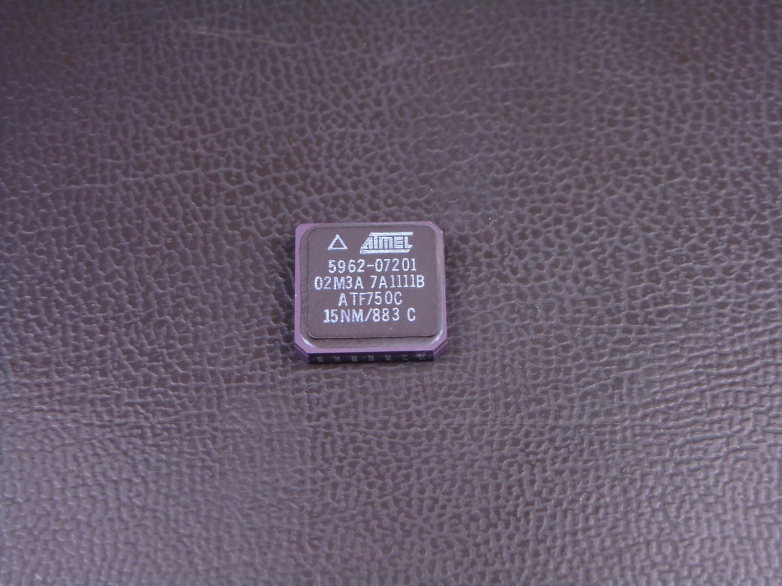 ATF750C-15NM/883 Atmel High Speed CPLD 50MHz 750 Gates 5V 5962 ...