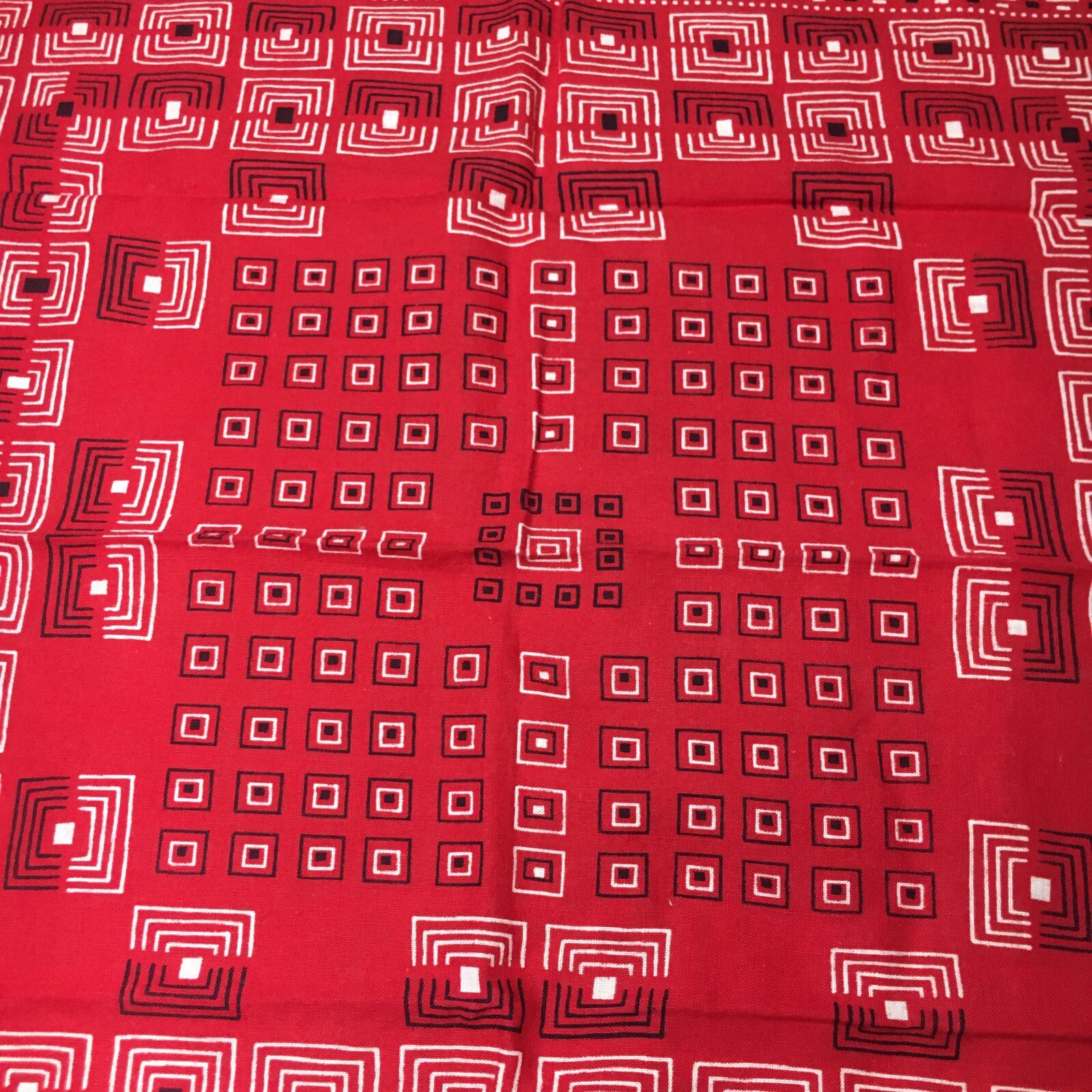 Vintage Elephant Trunk Down Fast Color Bandana 100% C… - Gem