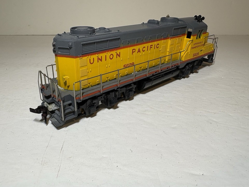 HO SCALE MANTUA UNION PACIFIC/UP GP20 #5628 | eBay