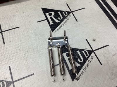Tremolo Heavy Tension Spring Claw Screws Set | eBay