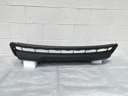 2015 - 2019 GMC Canyon Front bumper lower valance skid plate 22891735 ...