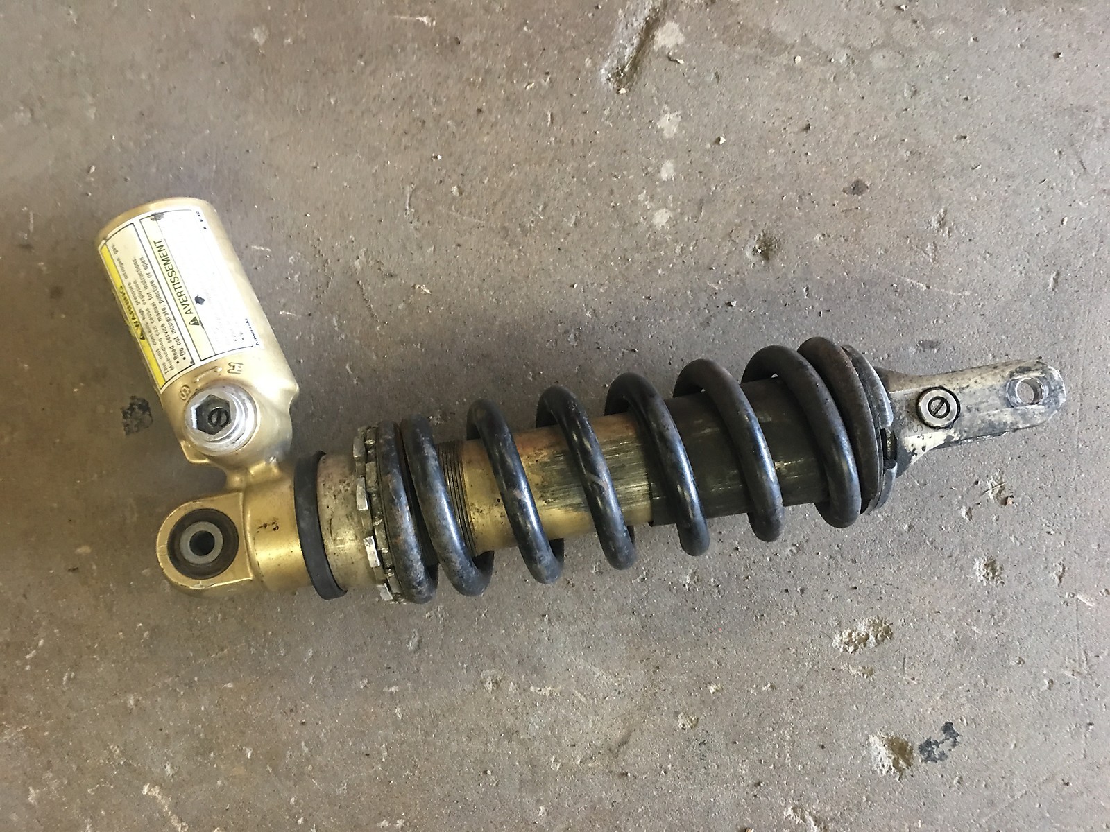 KAWASAKI NINJA 00 01 02 ZX6-R 05 06 07 08 ZZR600 ZZR 600 rear shock 15k ...