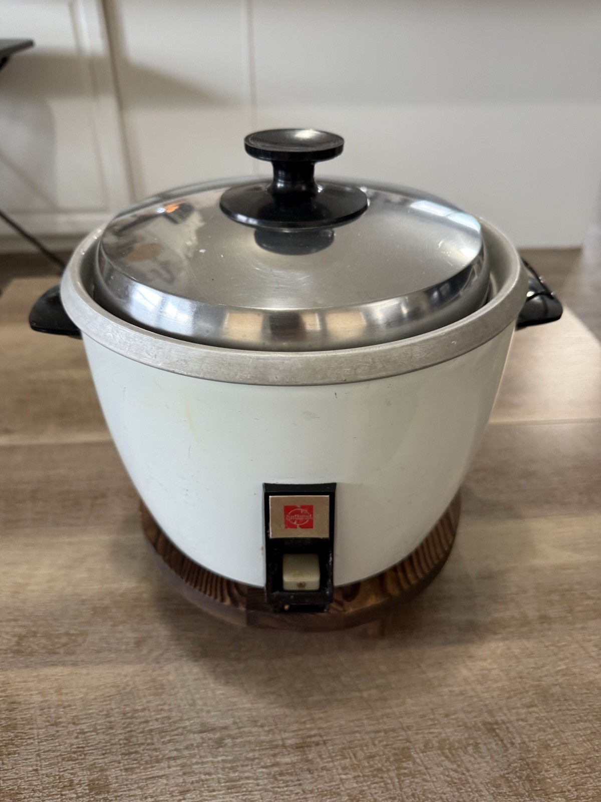 Vintage National 10 Cup Automatic Rice Cooker SR-18FH Classic White ...