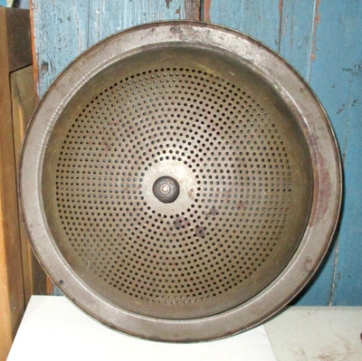 ANTIQUE WOOD KNOB TIN SCREEN SHOO FLY 11 1/2" WIDE FOOD COVER | eBay