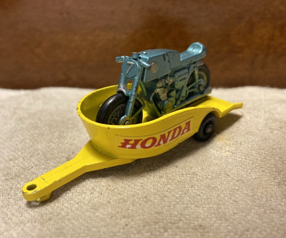 LESNEY MATCHBOX NO. 38 HONDA RACING MOTOR CYCLE & TRAILER | eBay