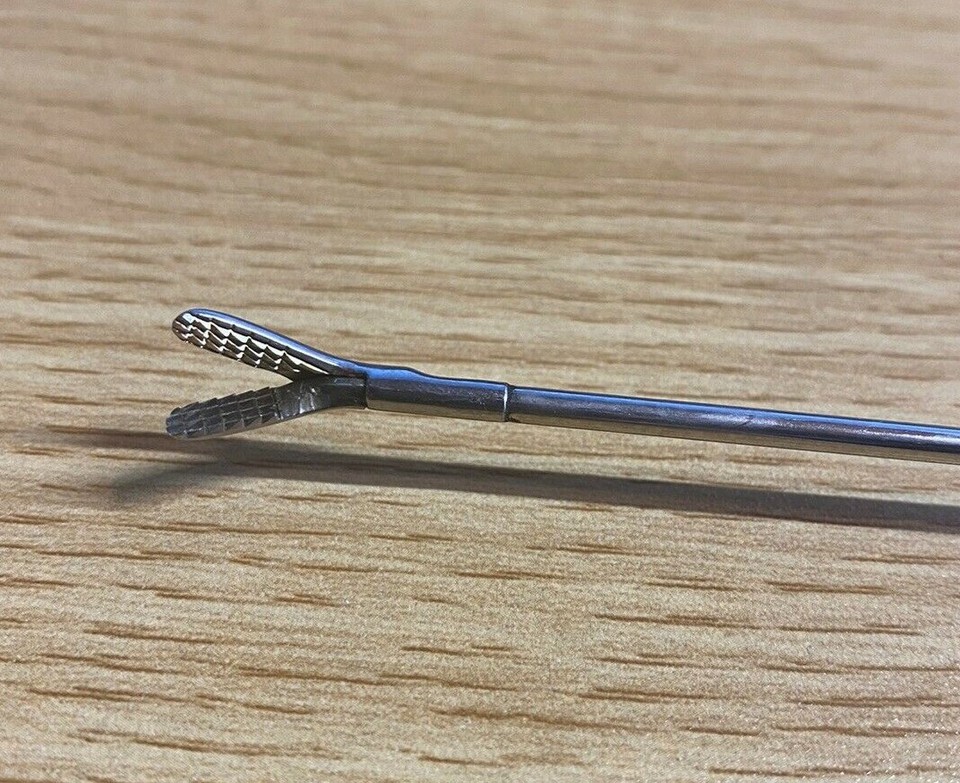 Acufex Cigar Handle Serrated Grasper Right | eBay