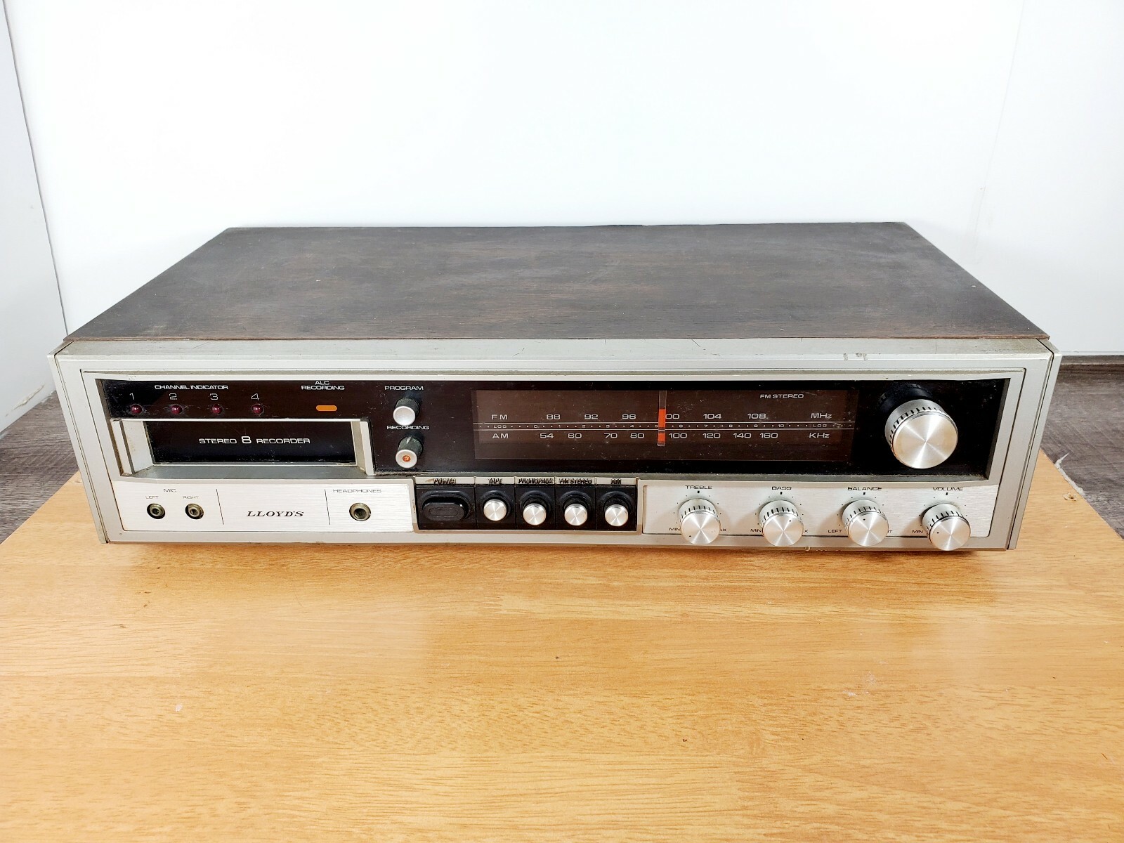 Lloyd's AM-FM Stereo Multiplex Receiver 8 Track Player Recorder ...