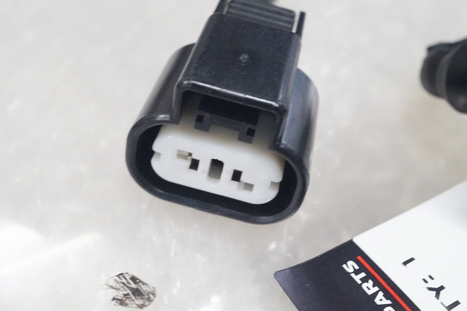 4670B007 SENSOR REAR ABS LH FOR MITSUBISHI TRITON PAJERO - Picture 4 of 6