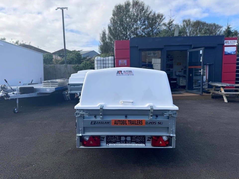 BRAND NEW ZASLAW 205SU SINGLE AXLE CAMPING TRAILER WITH LOCKABLE ...