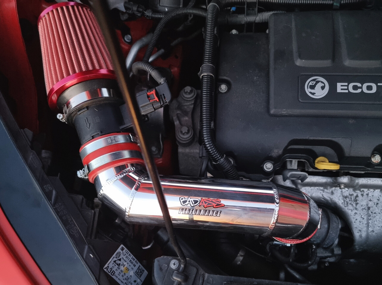 CORSA D 1.4t INDUCTION KIT. In RED. COMES WITH COMPLETE FITTING KIT ...