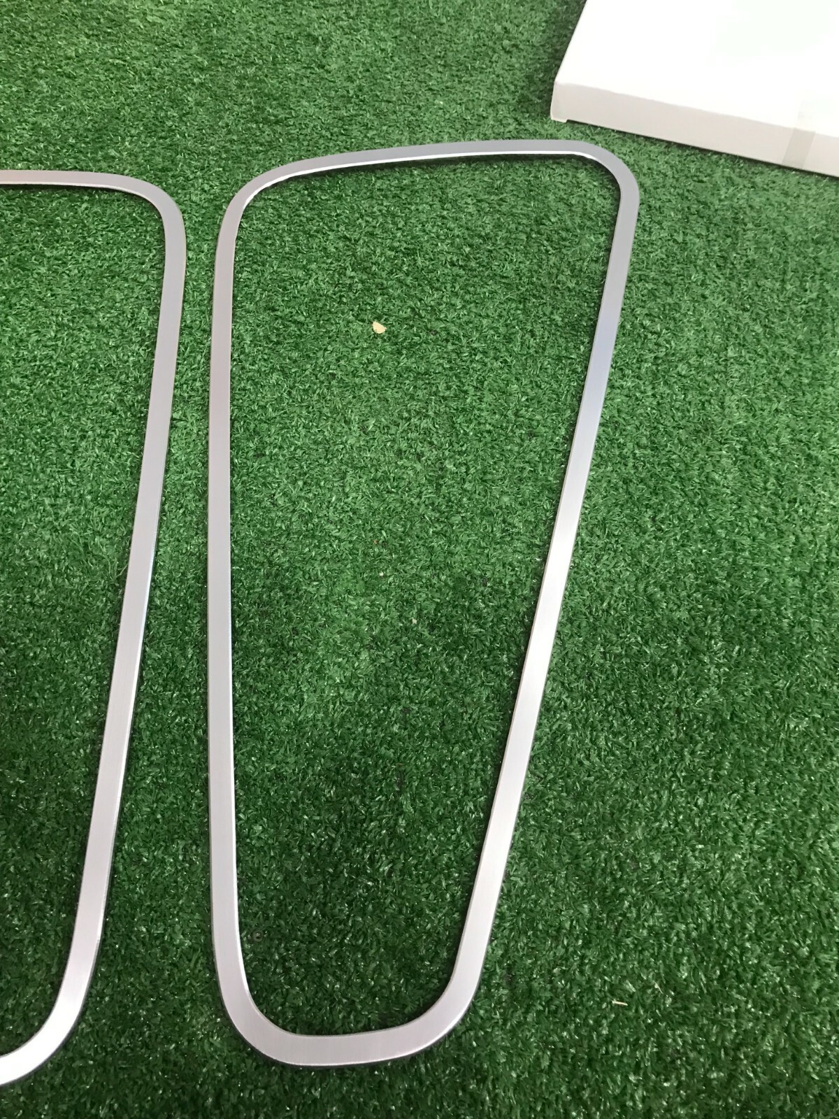 NOS SCOTT DRAKE BRUSHED ALUMINUM QUARTER WINDOW BEZELS 2005-2009 ...