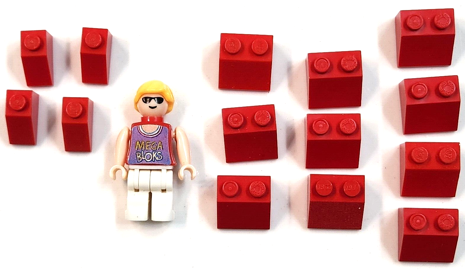 LOT 15 MEGA BLOKs 1 Minifigure, 4 Red 1x2 slope bricks & 10 Red 2x2 ...