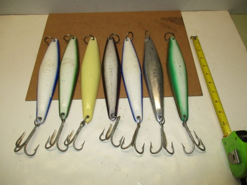 SALAS JIGS ** VINTAGE SALAS TNT SURFACE JIGS SET OF 7- JIGS *****VERY ...