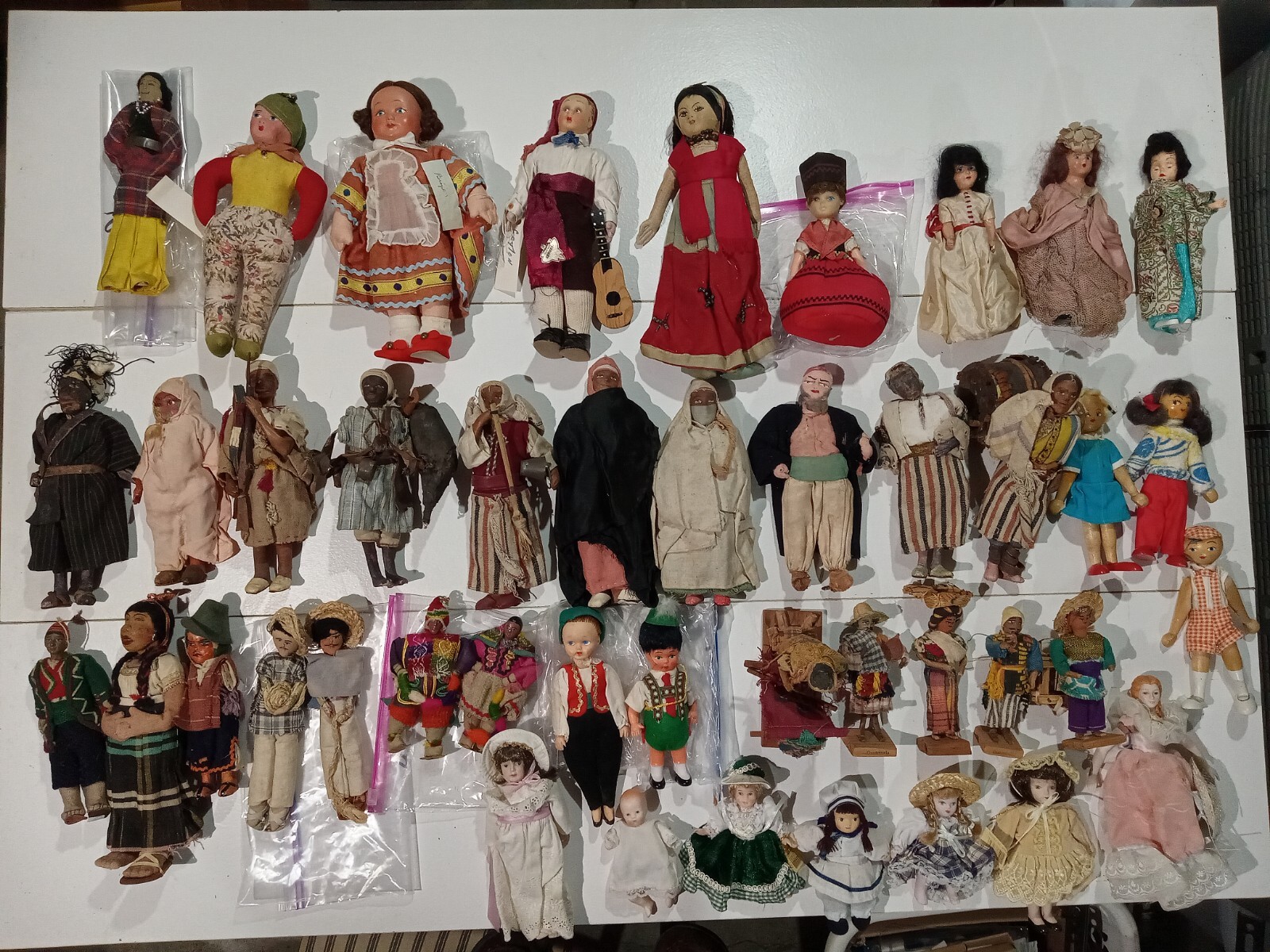 Huge Rare Antique and Vintage Doll Collection from Around the World (43 ...