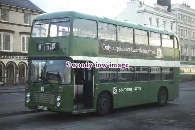 pu2082 - IOW Southern Vectis Bus No.677/FDL 677V on Ryde Esp. - print ...