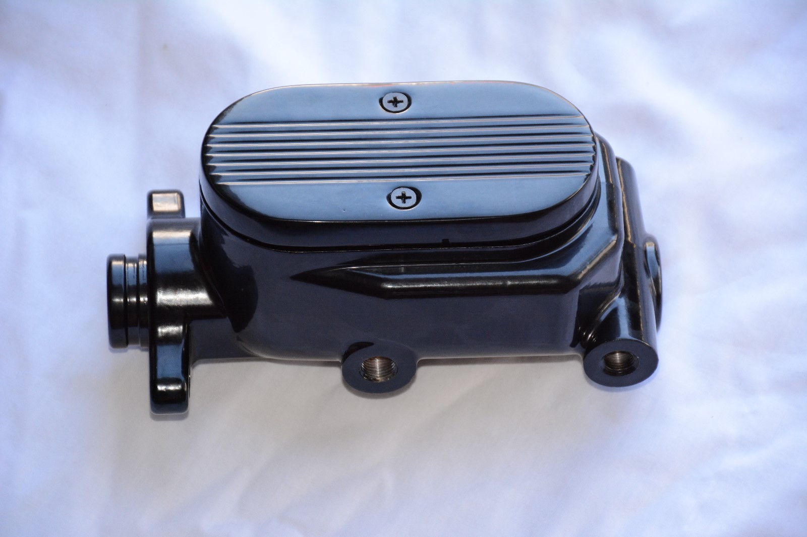 BLACK Center Finned Disc Drum 1" Bore Master Cylinder street rat rod gm ...