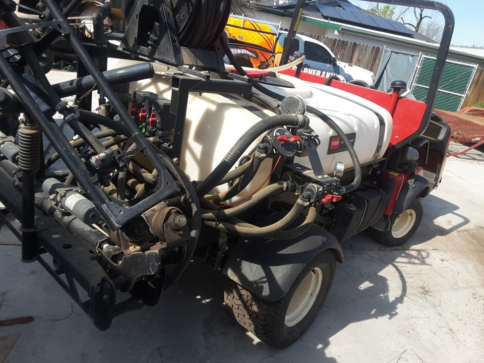 Toro Workman 3200 with 200 gallon Sprayer and Coxreels hose with spray ...