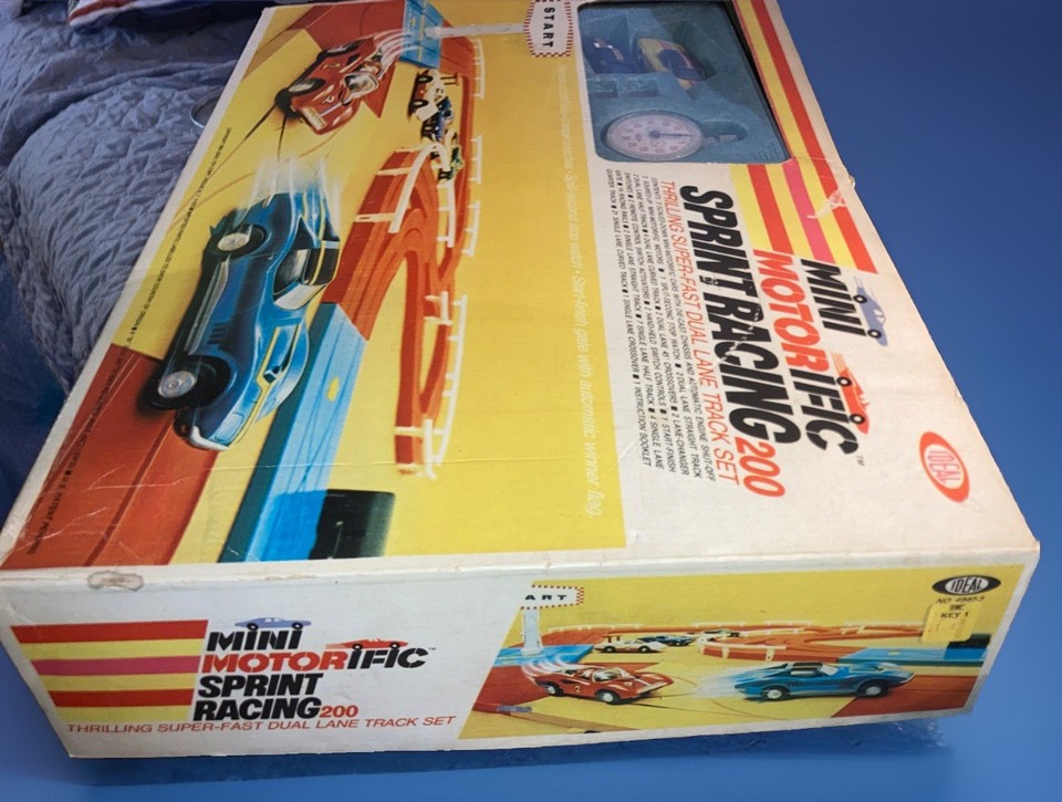 IDEAL Toys Mini Motorific 200 Racing Slot Car Set Beauty! Extra Cars ...