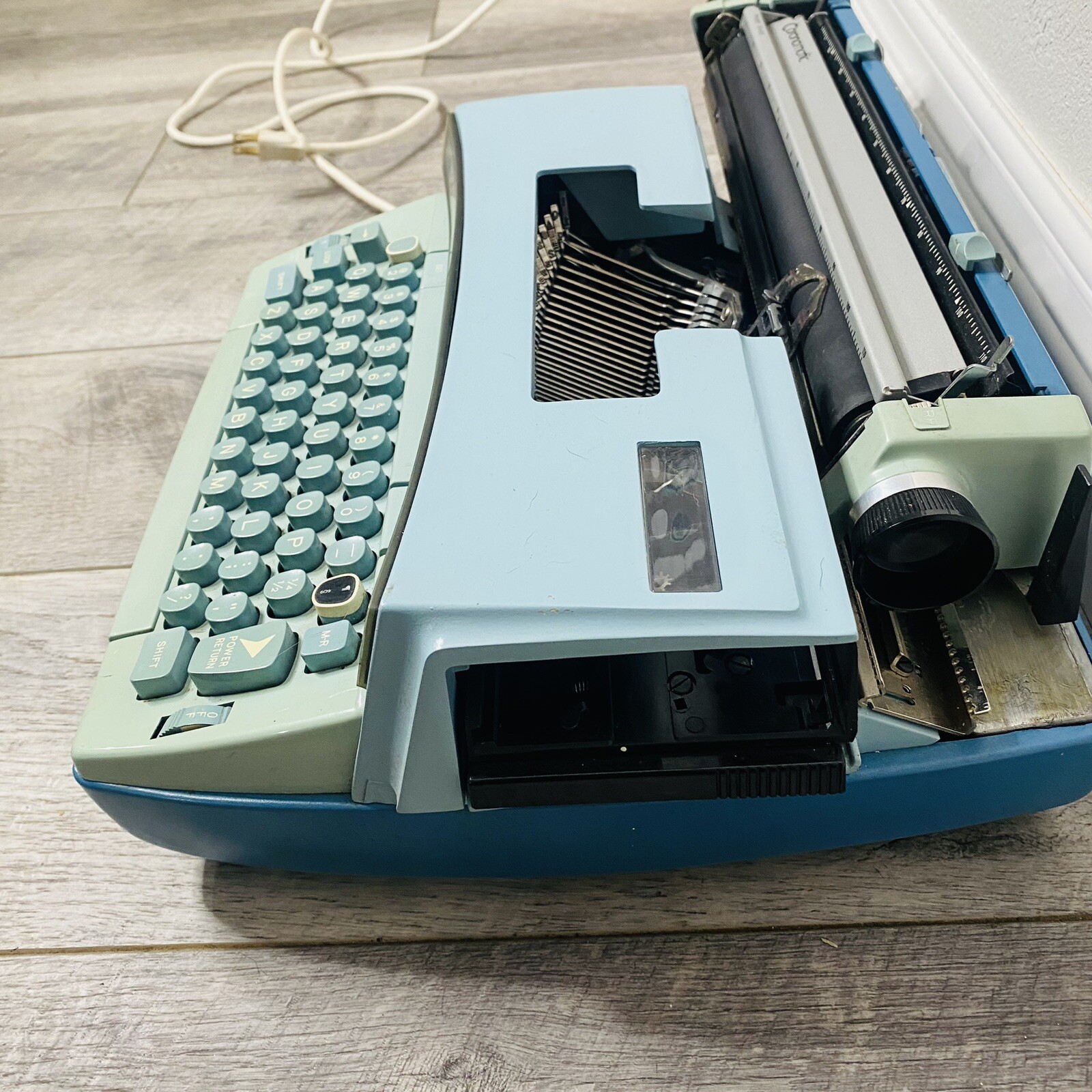 Smith Corona Electric Coronet Super 12 Robin Blue Case Typewriter 1979 ...