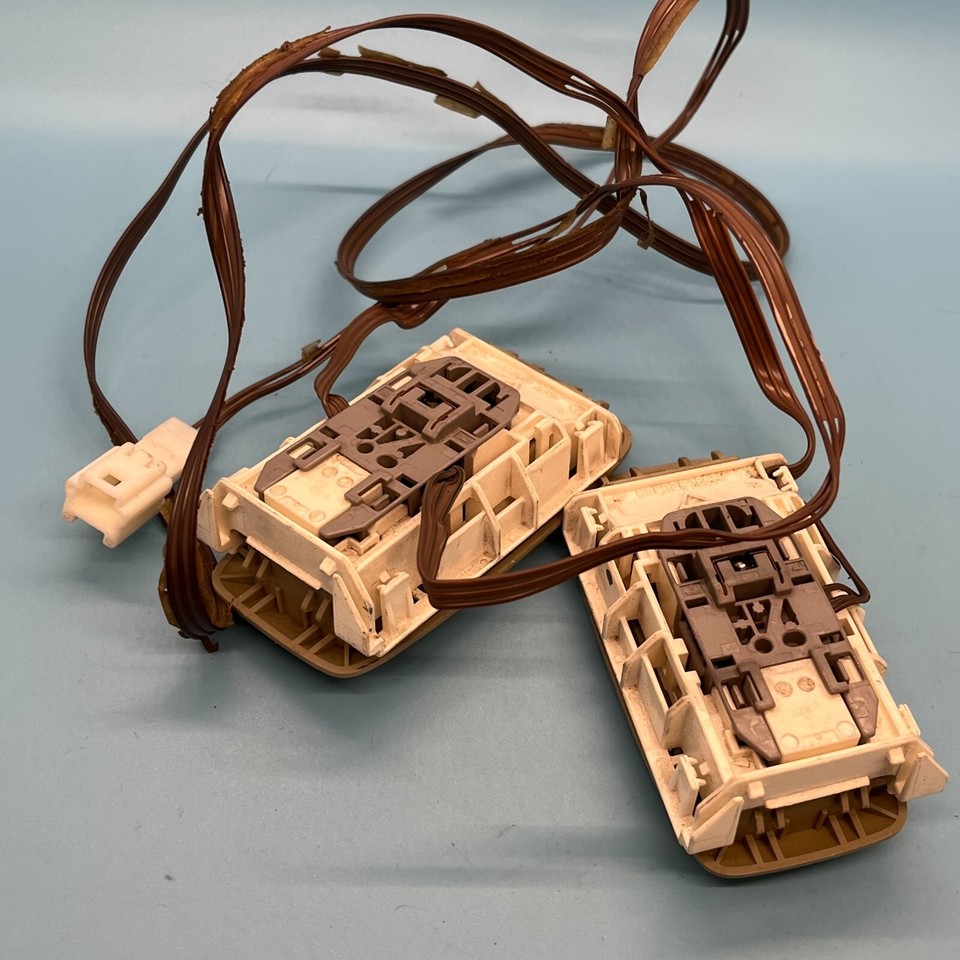 09 10 11 12 13 OEM Infiniti G37 Interior Rear Side Dome Light Lamp ...