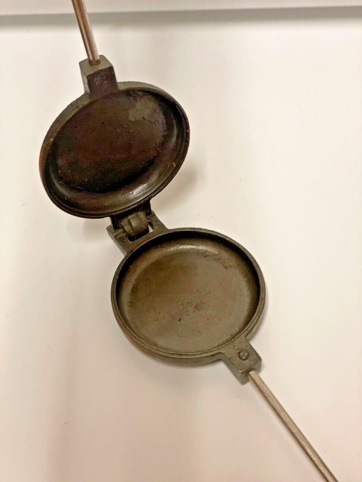 Round Pie Iron | eBay