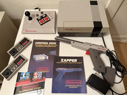 Vintage NES Nintendo Entertainment System Collection Bundle Zapper ...