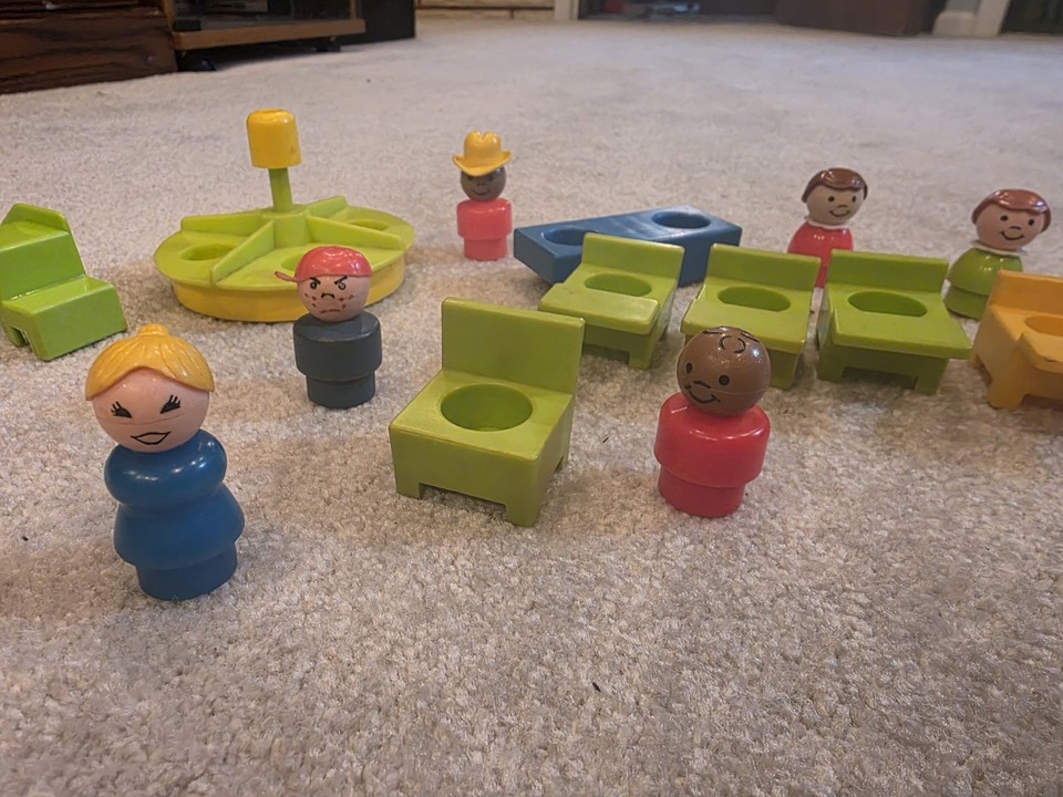 Fisher Price Little People School #920 Lot Slide Merry Go Round Boys ...
