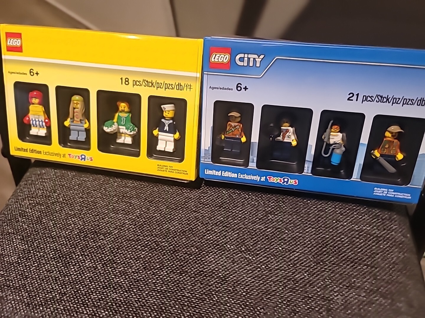 Lego Toys R Us Exclusives Limited Edition Mini FIgure Sets. Set Of 2 ...