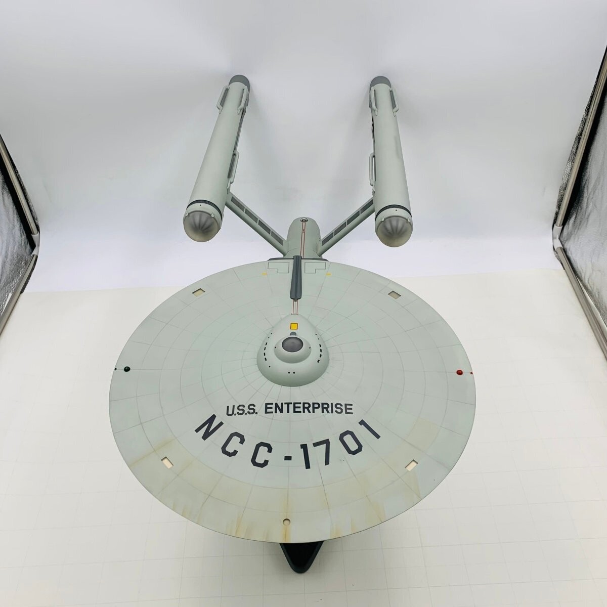 Master Replicas Star Trek 40th 1/350 USS Enterprise NCC-1701 Scale 1: ...