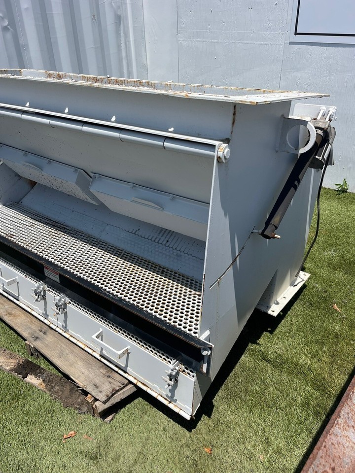 Schutte Buffalo 44 48 301B Hammer Mill w/ Top Feed Hopper and 2 ...
