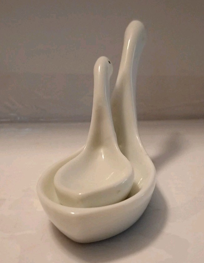 Avon Vintage Set of 2Geese Measuring Spoons 1 Tsp & 1 Tbsp No Chips or ...