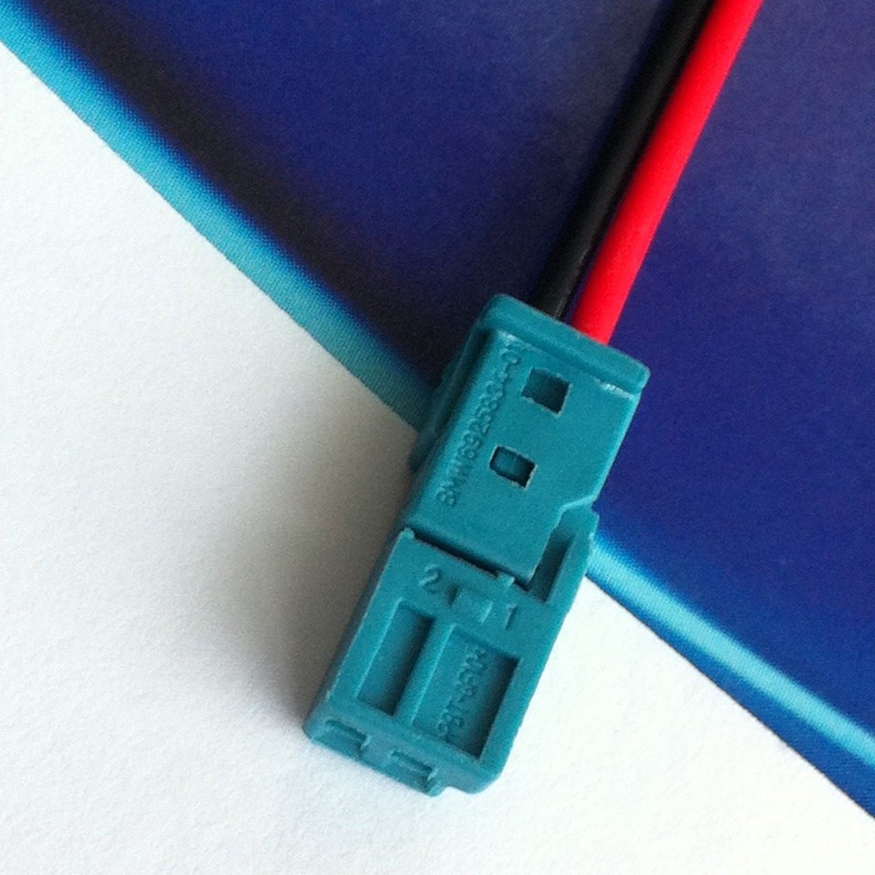 Rear License Plate Lamp / Stereo Speaker Connector Socket Plug 4 BMW ...