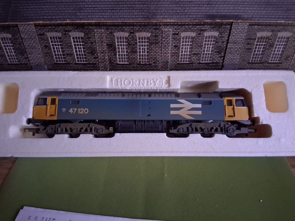 Hornby Class 47 47120 Locomotive Large Logo - Factory Weathered R2254 ...