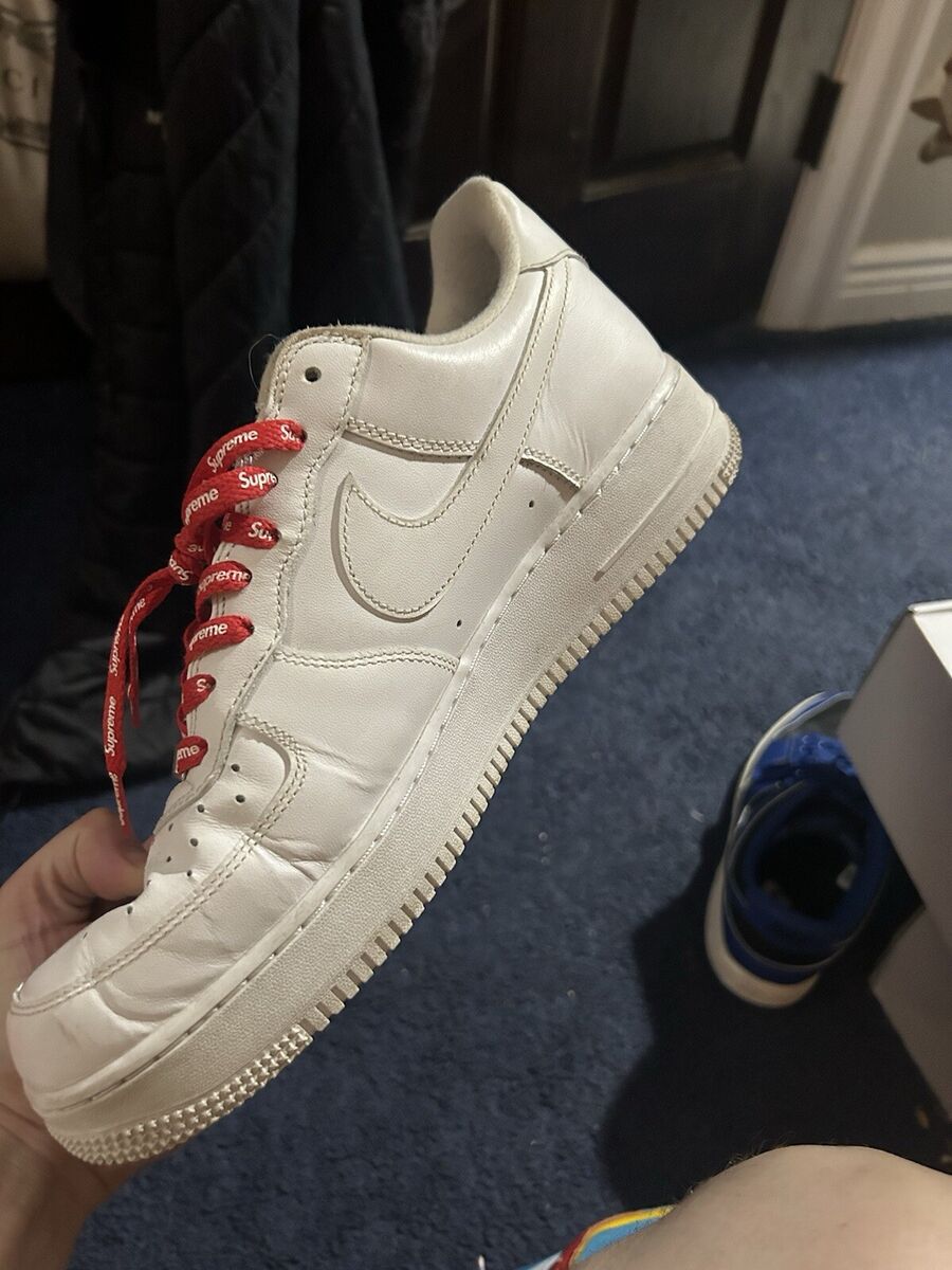 Size 9 - Nike Air Force 1 x Supreme Low Box Logo - White Size 9 - Nike Air Force 1 x Supreme Low Box Logo - White