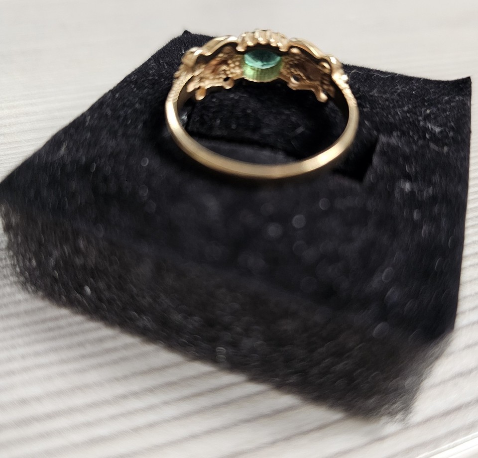 Black Hills Gold Green Helenite Leaf Ring 10K size 9 | eBay