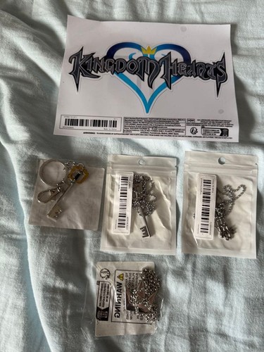 Kingdom Hearts Keychain Necklace Sticker Set + FF7 Logo Keychain ...