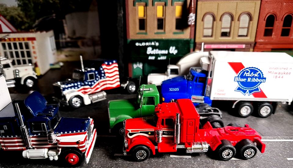 RTR vehicle Kenworth truck tractor RED W900 BOBTAIL TRACTOR-SEMI BUILT ...