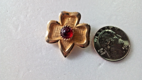 Beautiful Vintage Broche Brouch with Crystals | eBay