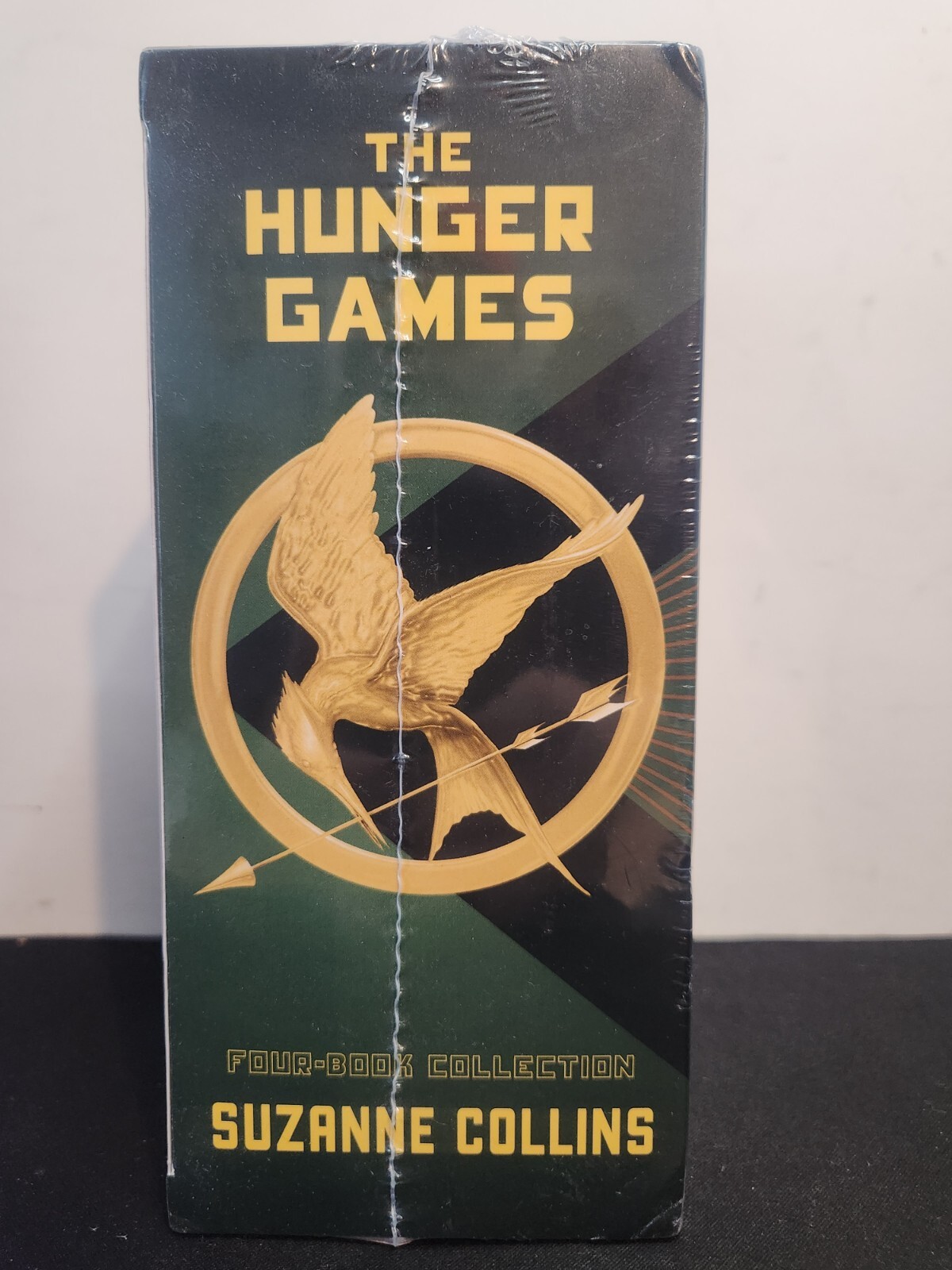 Hunger Games 4-Book Paperback Set Catching Fire Mockingjay Ballad of ...