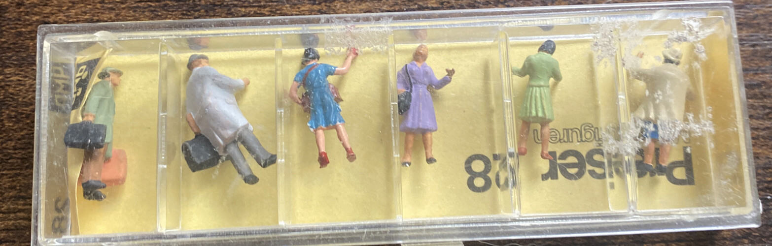 Preiser HO Scale #28 People HOn3, HOn30, HOn2 NEW | eBay