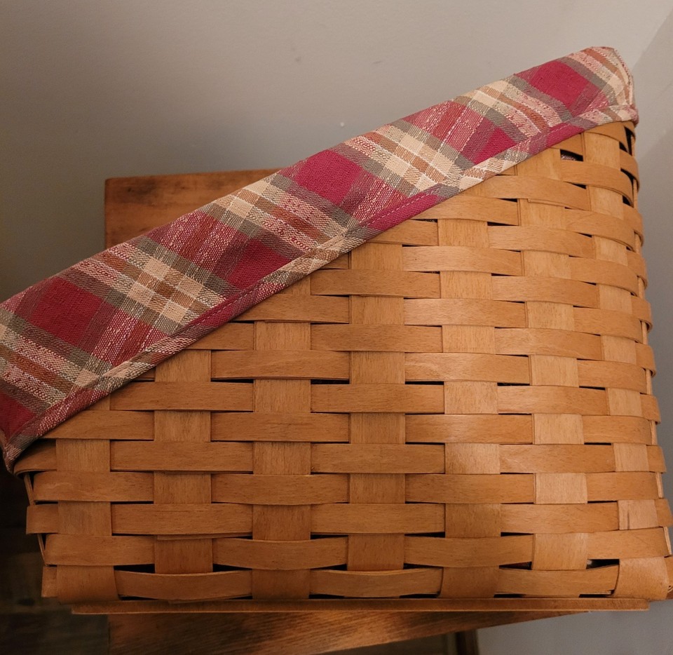 Longaberger 2007 Classic Wedge Bookkeeper, Magazine Basket w/Liner ...