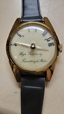 Vintage Giant Wristwatch High Sensitivity Transistorized AM Radio | eBay